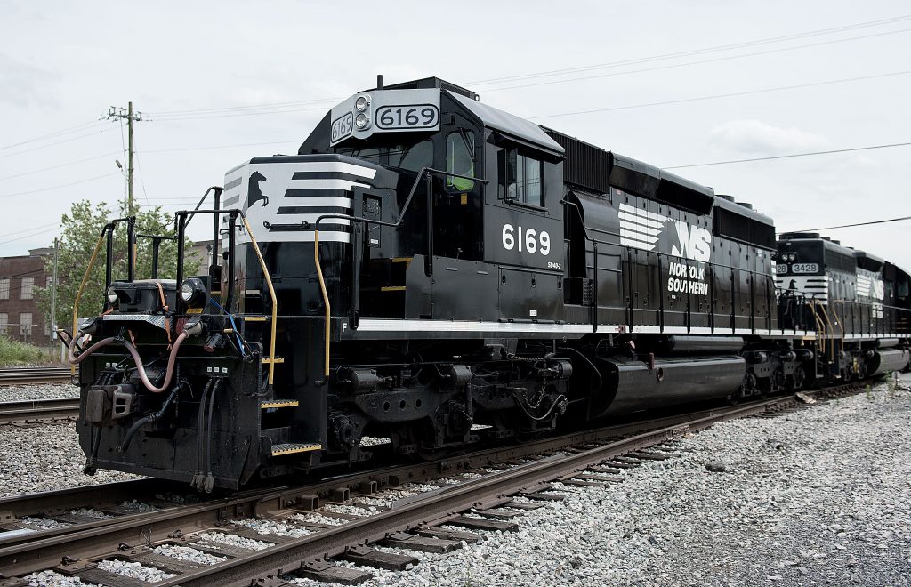 Norfolk Southern derailment near Cincinnati - Railway Track and Structures