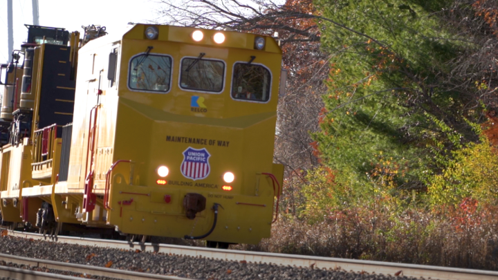 Watch and read: Union Pacific's new Maintenance of Way train completes ...