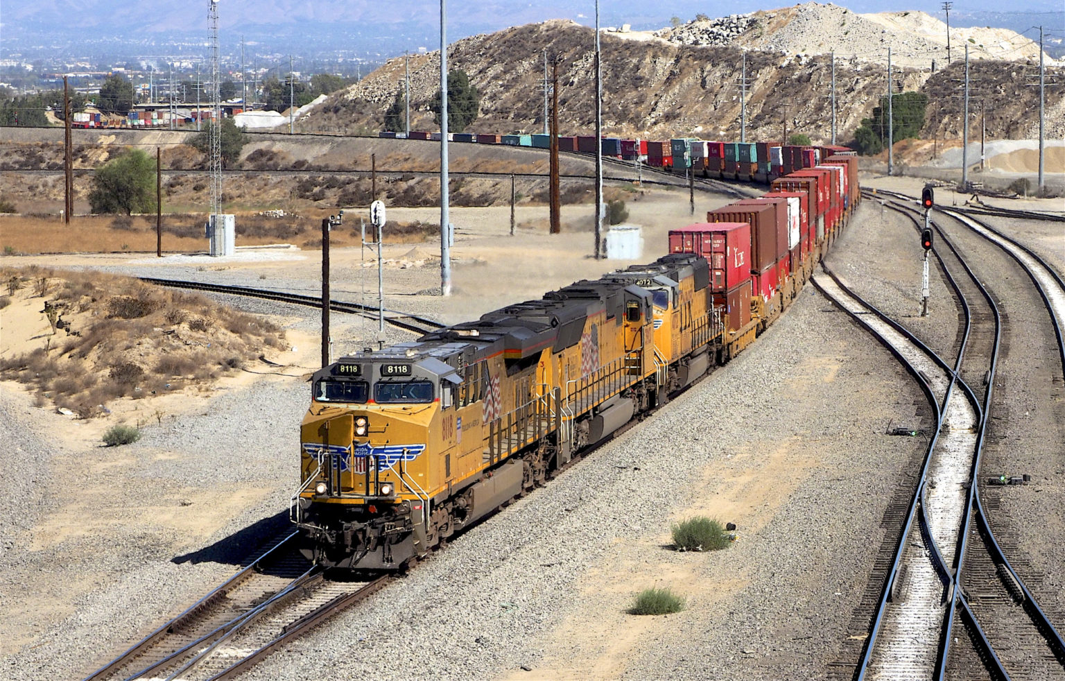 Canadian Pacific places five locomotives with military paint schemes in ...